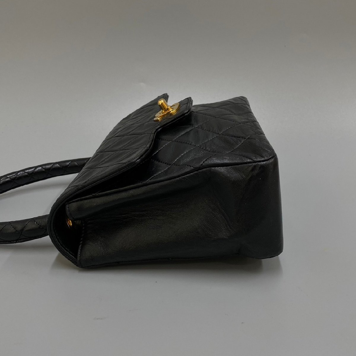 1円 極 シール有 1番台 CHANEL シャネル ココマーク ターンロック マトラッセ ラムスキン レザー ミニ ハンドバッグ ブラック ...