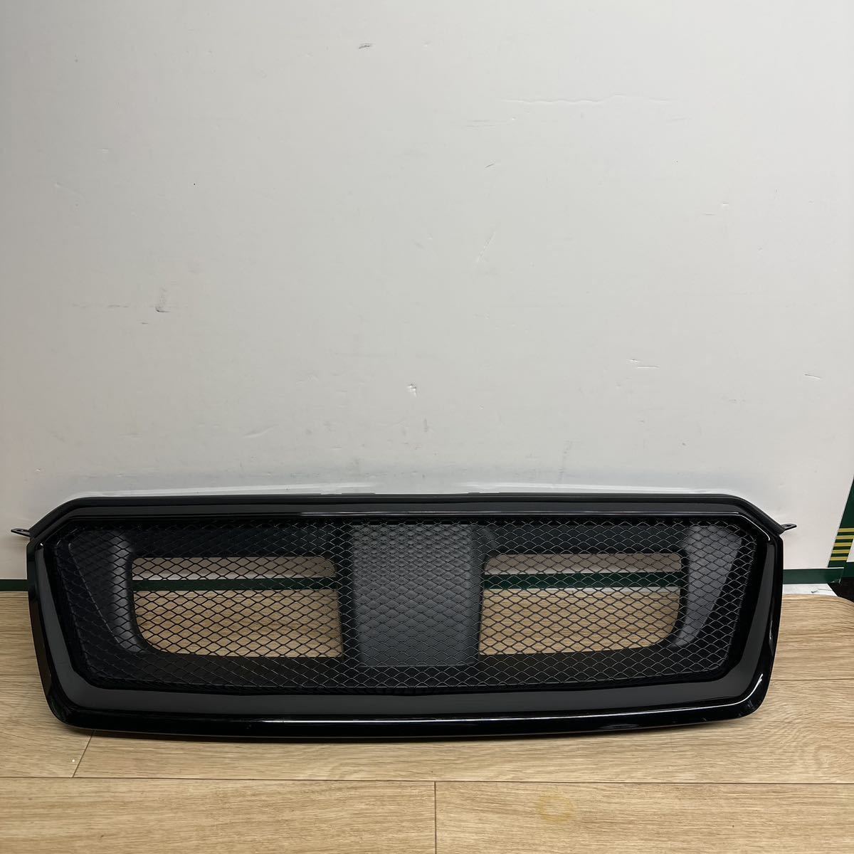 スバル 純正フロントグリル 車種不明 インプレッサ GJ GP J1010FJ000 管1406W(フロント)｜売買されたオークション情報 ...