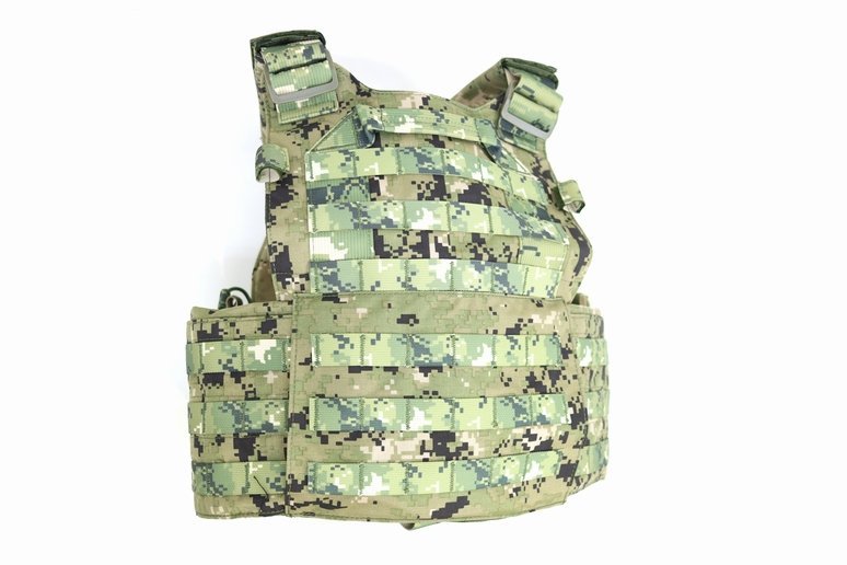 数量限定1円スタート TMC 6094K プレートキャリア ベスト MP7 マガジン対応 AOR2(その他)｜売買されたオークション情報 ...