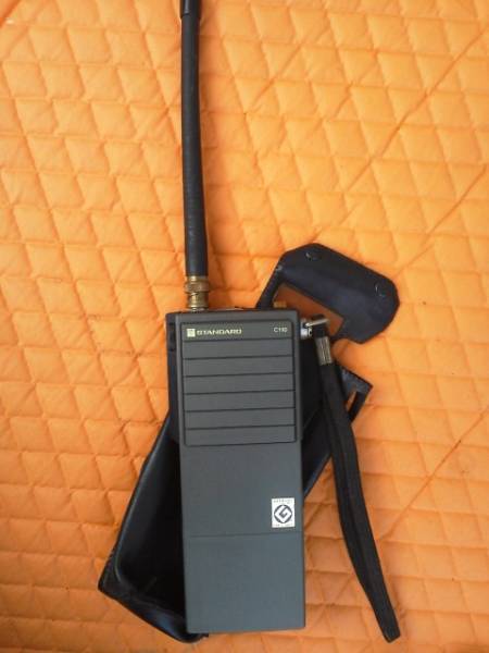 standard C110 FM トランシーバー 検 無線機(ハンディ)｜売買されたオークション情報、yahooの商品情報をアーカイブ公開 ...