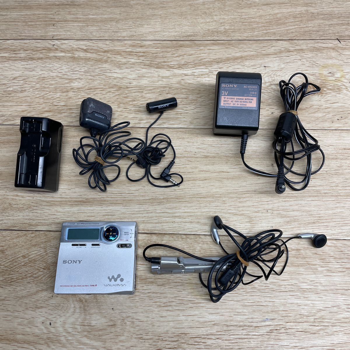 SONY ポータブルMDレコーダー MZ-R910/ソニーエレクトレットコンデンサーマイクロホンECM-717/ACアダプター AC ...