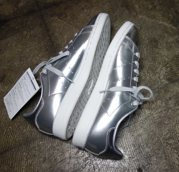 TK 展示品 adidas スタンスミス 銀色 シルバー FW5477 スニーカー US7 1/2 JP245 レディース ウィメンズ(24 ...