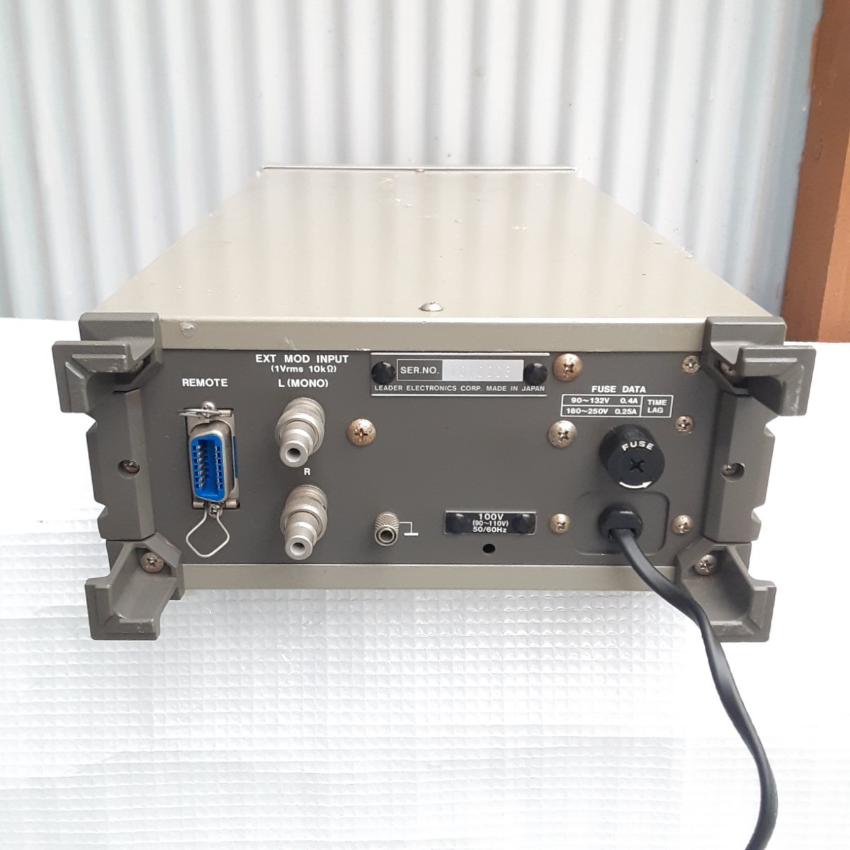 蔵出し LEADER リーダー FM/AM SIGNAL GENERATOR 3214 信号発生器(その他)｜売買されたオークション情報 ...