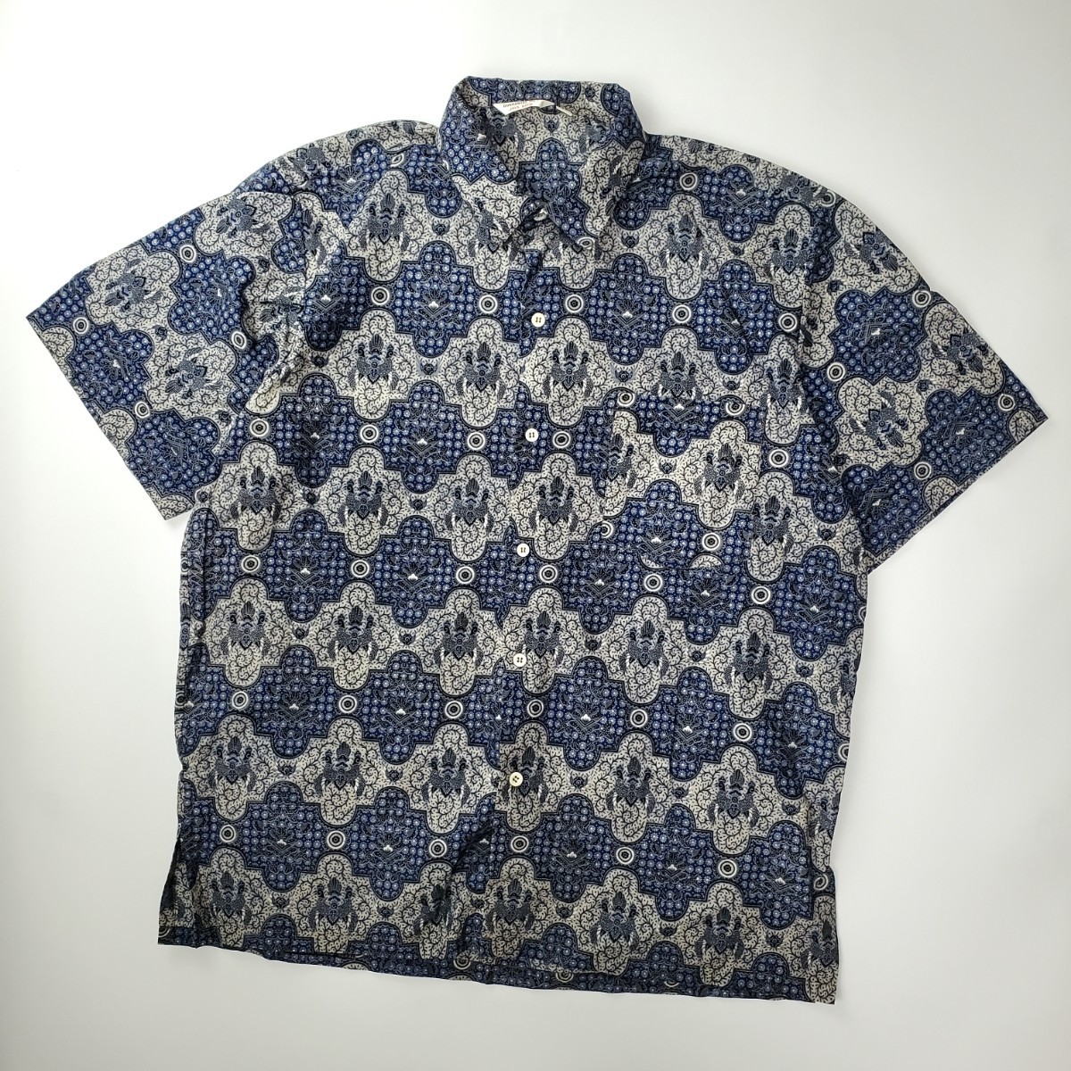 a 夏のコーディネート主役の1枚 GUARANTEE JAVA BATIK 総柄 バティック シャツ 半袖 XLサイズ 紳士服 メンズ トップス(XLサイズ以上)｜売買されたオークション情報 ...