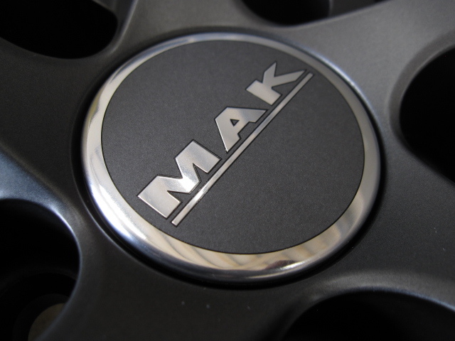 ボルボ XC90 MAK 19X8J +42.5 108/5 X-ICE SNOW SUV 235/55R19 SET KBA50779(スタッドレスタイヤ)｜売買されたオークション情報 ...