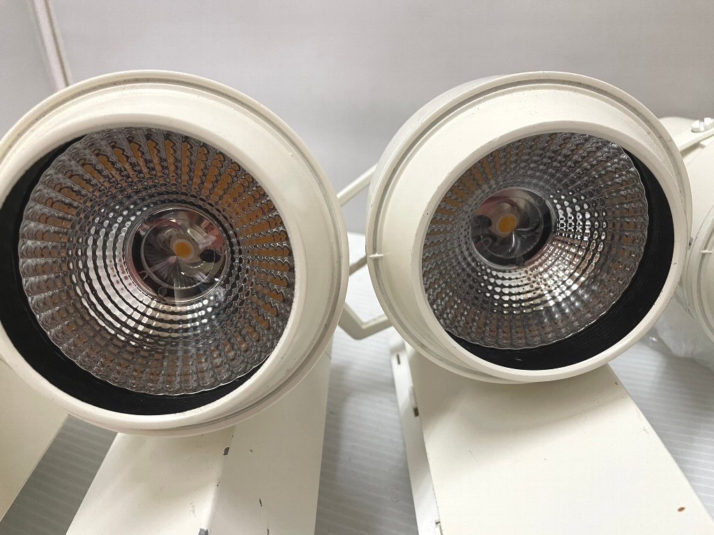 e159-1-1 f006 計5個セット maxray マックスレイ LED電灯器具 MS10302-80-91 ホワイト スポットライト ダクトレール用 天井照明(スポットライト)｜売買され ...