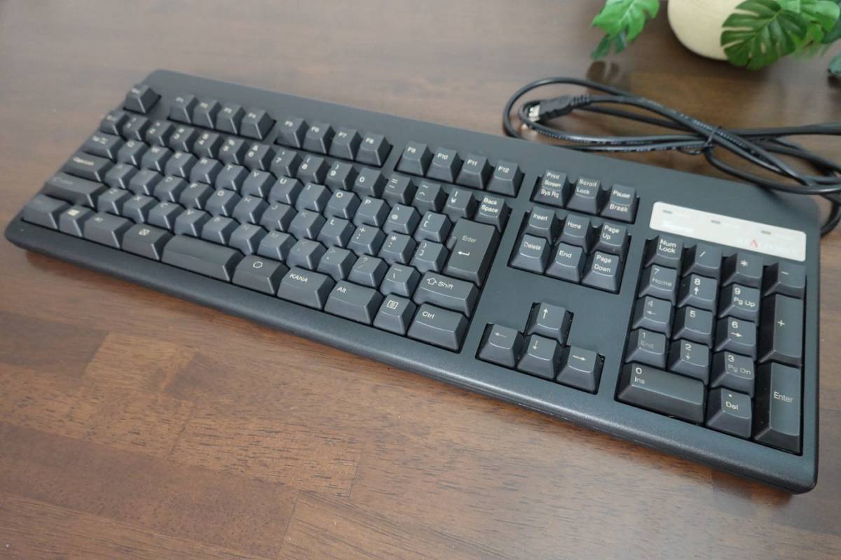 極上の打鍵感 東プレ REALFORCE 108UBK SJ08B0 静電容量無接点 変荷重 日本語108キー USB接続(周辺機器)｜売買さ ...