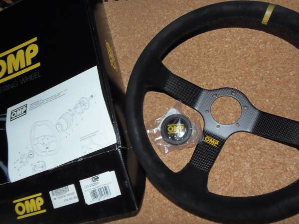 OMP 350 CARBON D カーボンステアリング スエード OD2028N(その他)｜売買されたオークション情報、yahooの商品情報をアーカイブ公開 - オークファン（aucfan.com）