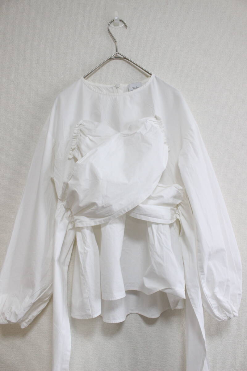 E611 ’PalinkA パリンカ ペプラム フリル リボン ブラウス シャツ カットソー 白 ホワイト レディース フリーサイズ(Mサイズ)｜売買されたオークション情報、yahooの商品 ...