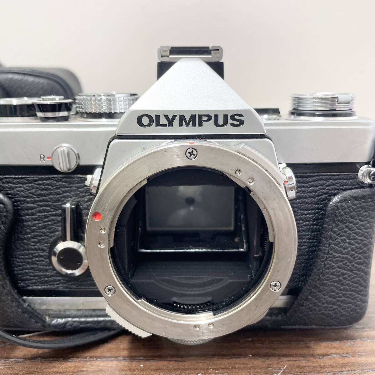 カメラ レンズセット OLYMPUS OM-1N OM-SYSTEM F.ZUIKO AUTO-S 1:1.8 f=50mm E.ZUIKO AUTO-T 1:4 f=200mm ほか ...