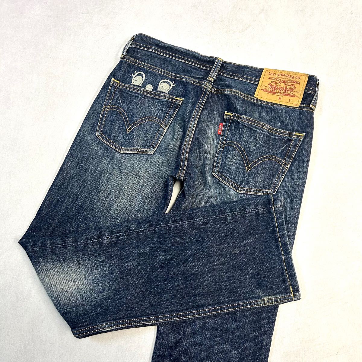 O 09年製 ' モデル' LEVI’S リーバイス LS502-0010 ストレート ZIPフライ デニムパンツ / ジーンズ W27 ...