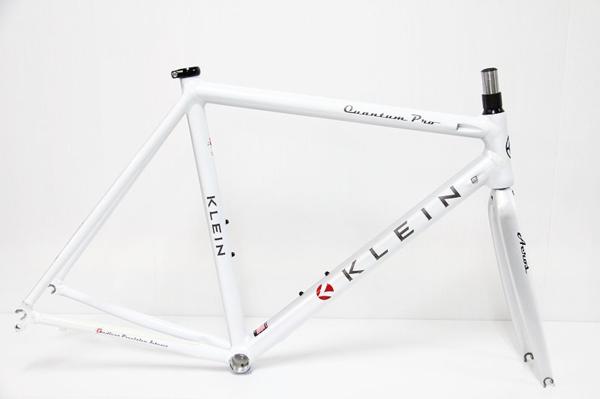 KLEIN クライン Quantum Pro フレームセット 2001年 超(ロードバイク)｜売買されたオークション情報、yahooの商品情報をアーカイブ公開 - オークファン（aucfan.com）