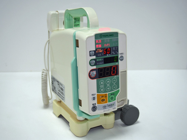 テルモ株式会社 輸液ポンプ TE-131A(検査、測定器)｜売買されたオークション情報、yahooの商品情報をアーカイブ公開 - オークファン（aucfan.com）