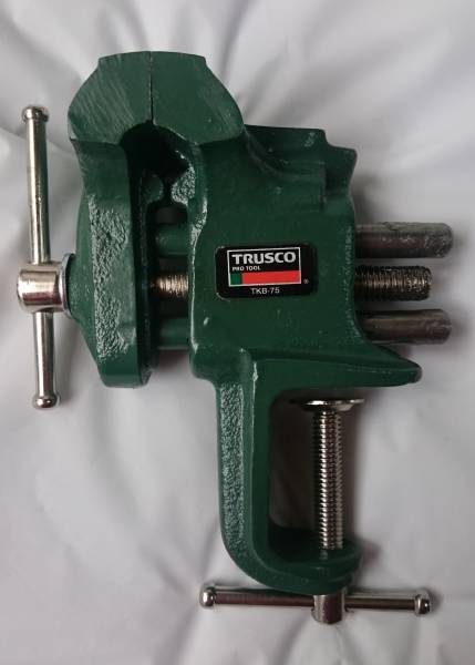 TRUSCO トラスコ コンパクトバイス 75mm TKB-75 万力(バイス、クランプ)｜売買されたオークション情報、yahooの商品情報をアーカイブ公開 - オークファン（aucfan.com）