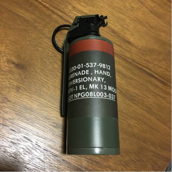 同様 US Mk13 MOD 0 BTV-EL Dummy / フラッシュバン スタングレネード ダミー m4 416 シールズ 米軍 ...