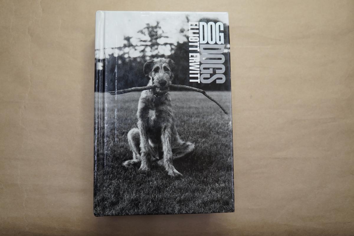 DOG DOGS/ELLIOTT ERWITT エリオット アーウィット(アート写真)｜売買されたオークション情報、yahooの商品情報を ...