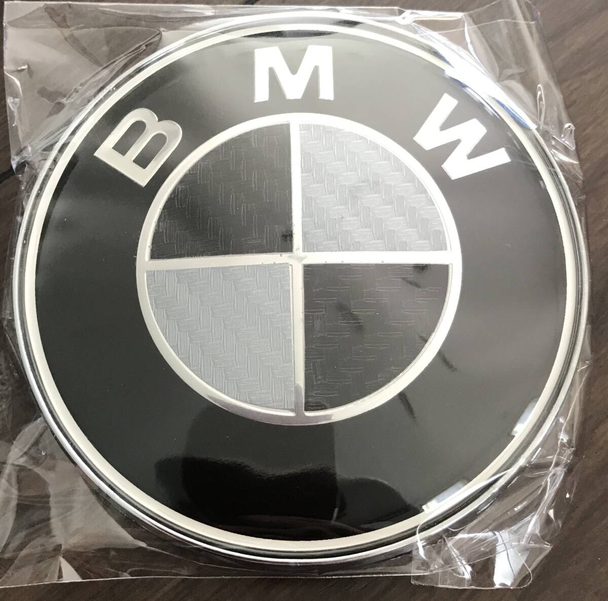 BMW ボンネット エンブレム ブラック カーボン 82mm Z3 X3 X5 E30 E32 E34 E36 E46 E39 E38 E65 E66 E60 E61 E90 E91 E92 ...