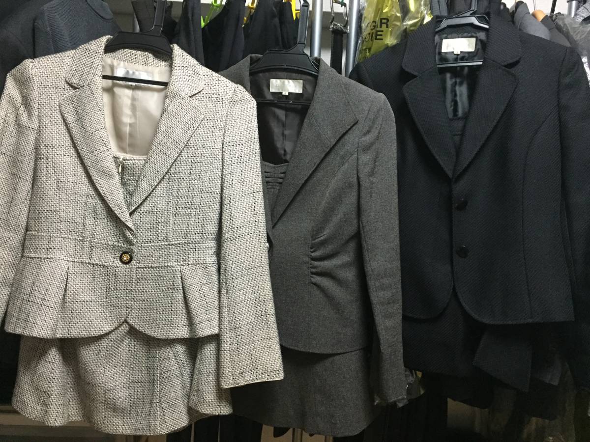 ESPRIT MURスーツ3点セット 9号(ひざ丈スカート)｜売買されたオークション情報、yahooの商品情報をアーカイブ公開 - オークファン（aucfan.com）