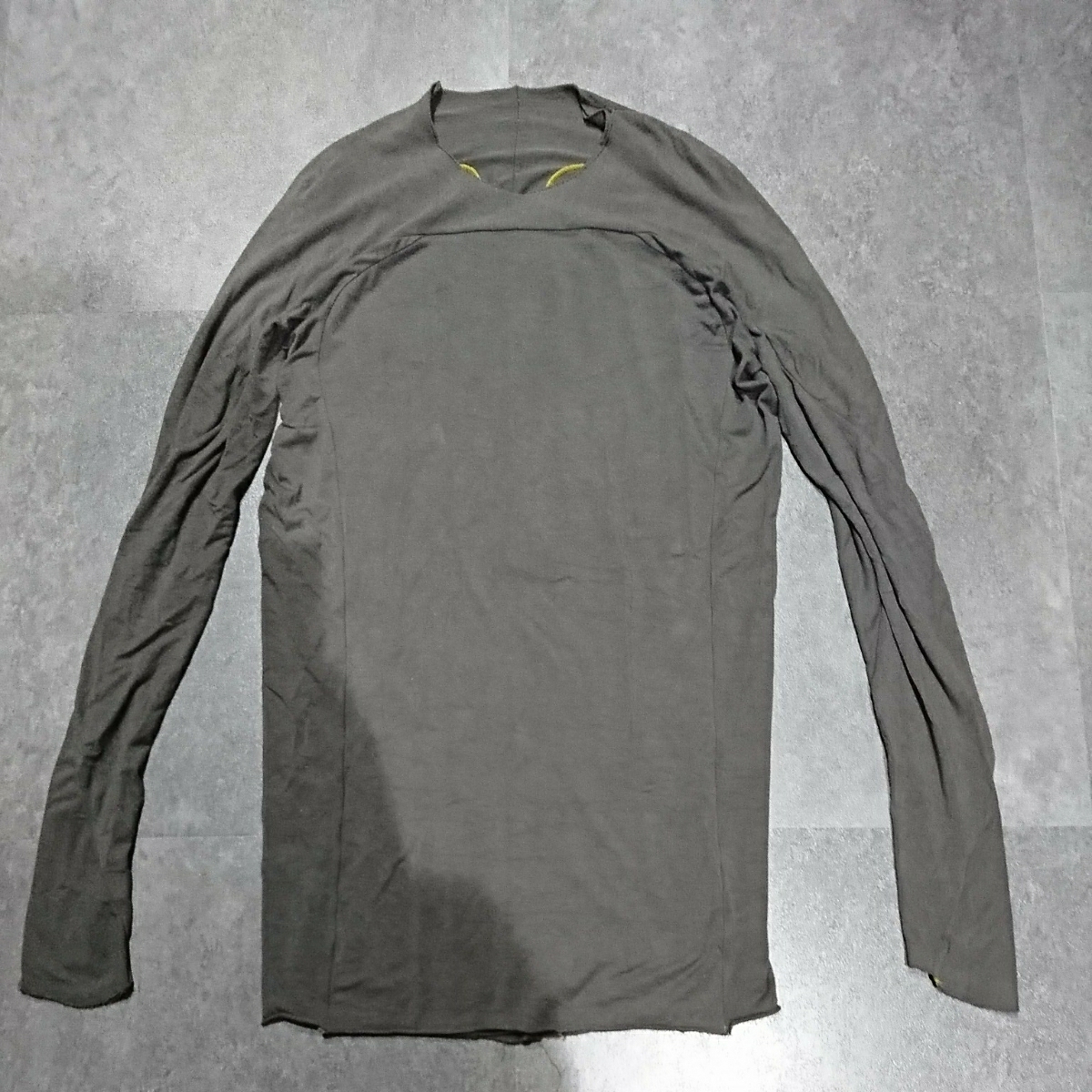 devoa 15A/W long sleeve cut sewn 2(男性用)｜売買されたオークション情報、yahooの商品情報をアーカイブ公開 - オークファン（aucfan.com）