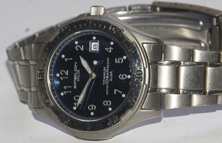 腕時計 SEIKO ALBA EPSILON SOLAR TITANIUM 10Bar ブルー盤チタン 純正バンド(アルバ)｜売買された ...