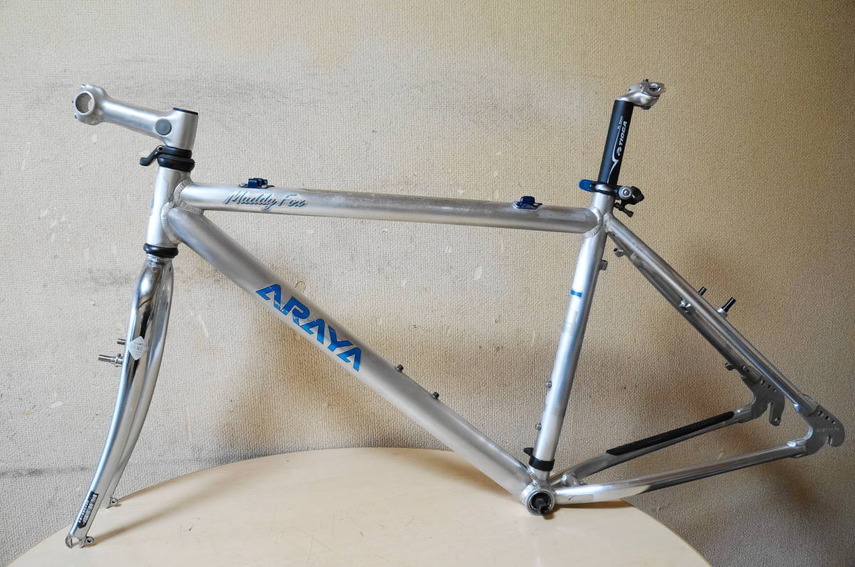 ARAYA Muddy Fox RTA アルミフレーム MF26RTAD(マウンテンバイク)｜売買されたオークション情報、yahooの商品情報 ...