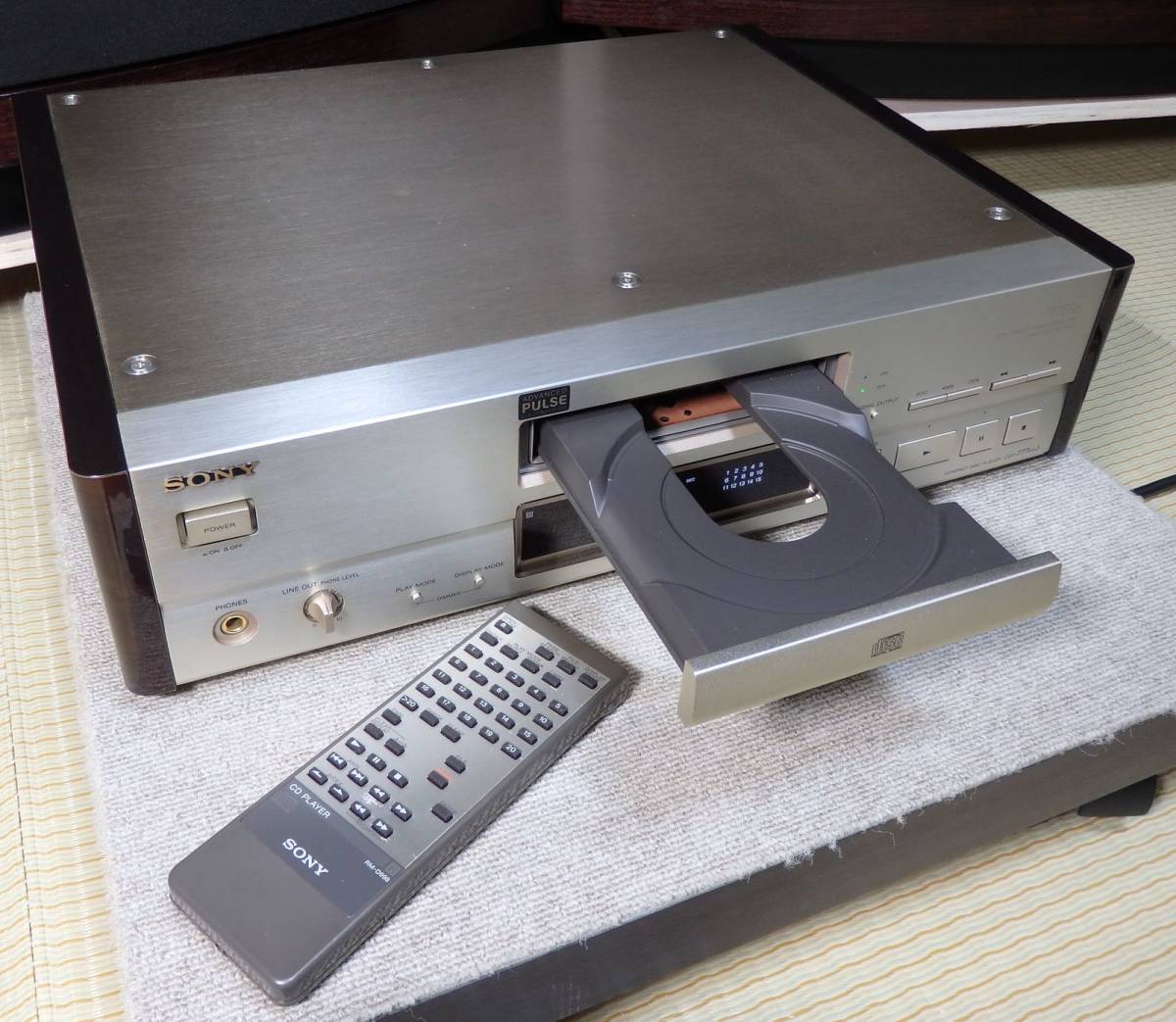 SONY CDP-777ESJ CDプレーヤー リモコン RM-D998(ソニー)｜売買されたオークション情報、yahooの商品情報をアーカイブ公開 - オークファン（aucfan.com）