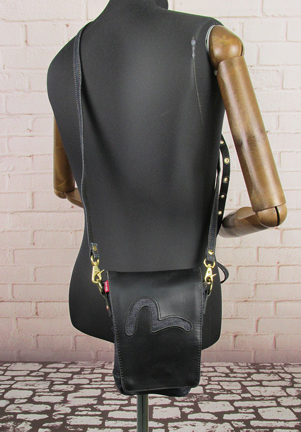 ALKHO7872 エヴィス デニム×レザー ミニショルダーバッグ EVISU(その他)｜売買されたオークション情報、yahooの商品情報をアーカイブ公開 - オークファン（aucfan.com）