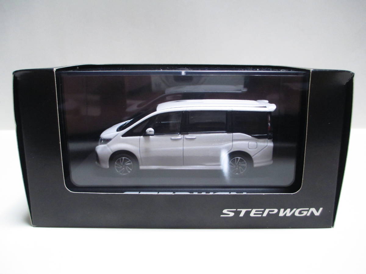 1/43 ホンダ 新型ステップワゴン スパーダ STEPWGN RP型 カラーサンプル ディーラー特注 ミニカー ホワイトオーキッド パール ...