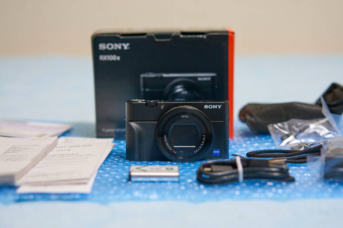 SONY RX100V DSC-RX100M5 超 純正アタッチメントグリップ ＆ 保護ガラスシート付(ソニー)｜売買されたオークション情報 ...