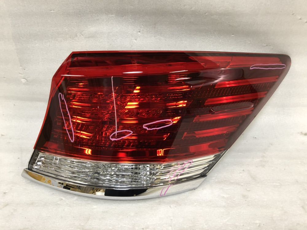 2320 クラウン ロイヤル 210 右テールライト 右テールランプ STANLEY 30-404 81551-30D11(テールライト ...