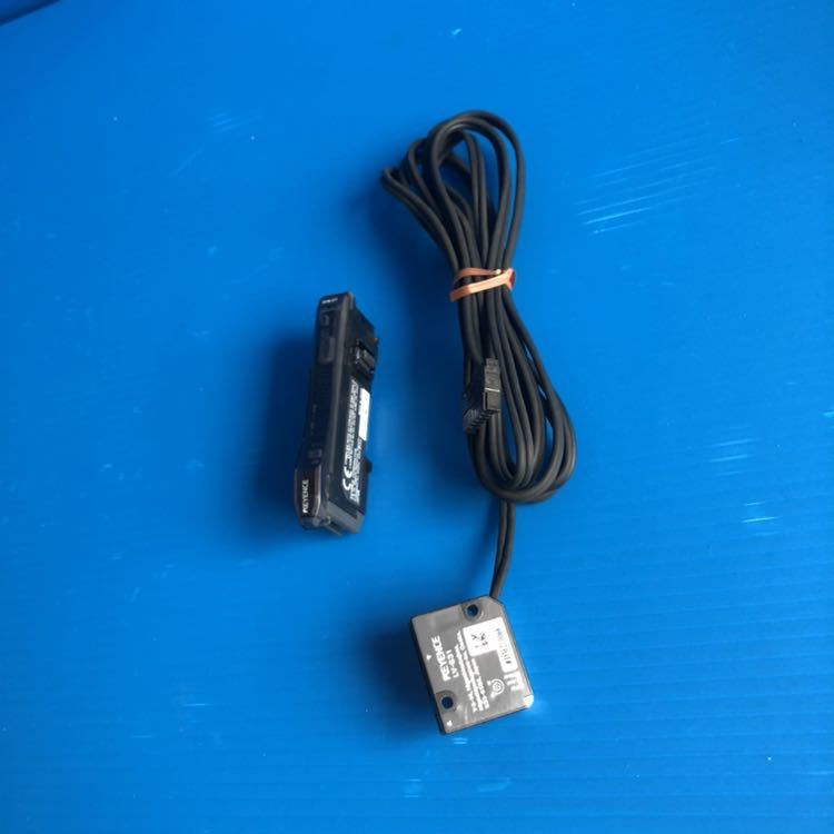 Keyence キーエンス 小型デジタル レーザセンサ LV-S31 + LV-N10 4(電材、配電用品)｜売買されたオークション情報 ...