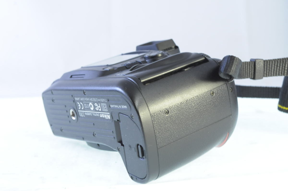 ニコン NIKON D70 ボディ バッテリー チャージャー付き 12042(ニコン)｜売買されたオークション情報、yahooの商品情報をアーカイブ公開 - オークファン（aucfan.com）