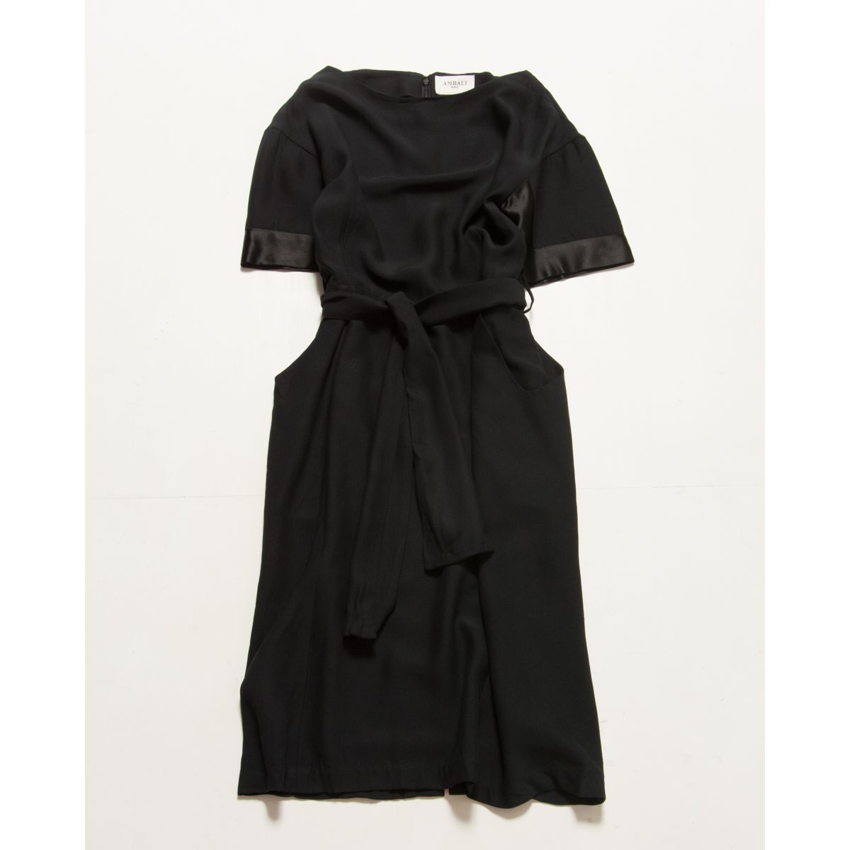 ゆうパケット AMBALI PARIS アンバリ ノーカラーミディ丈ワンピース 半袖 シルク混 フェミニン きれいめ 大人 上品 黒 38 ...
