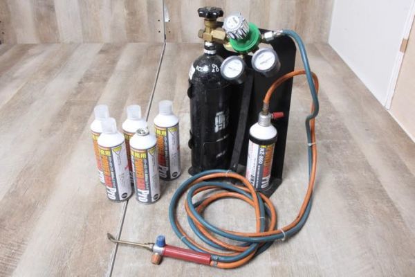 ローテンベルガー 溶接機 ROXY 400 L ガス缶付 ガス 溶接 kd01009429(溶接機)｜売買されたオークション情報、yahooの商品情報をアーカイブ公開 - オークファン ...