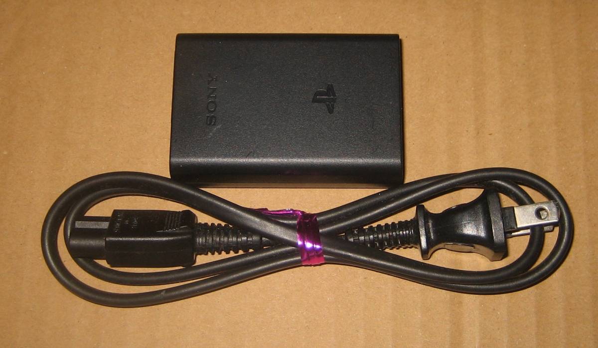 SCE PS Vita用 純正ACアダプター PCH-ZAC1(アクセサリー、周辺機器)｜売買されたオークション情報、yahooの商品情報をアーカイブ公開 - オークファン（aucfan.com）