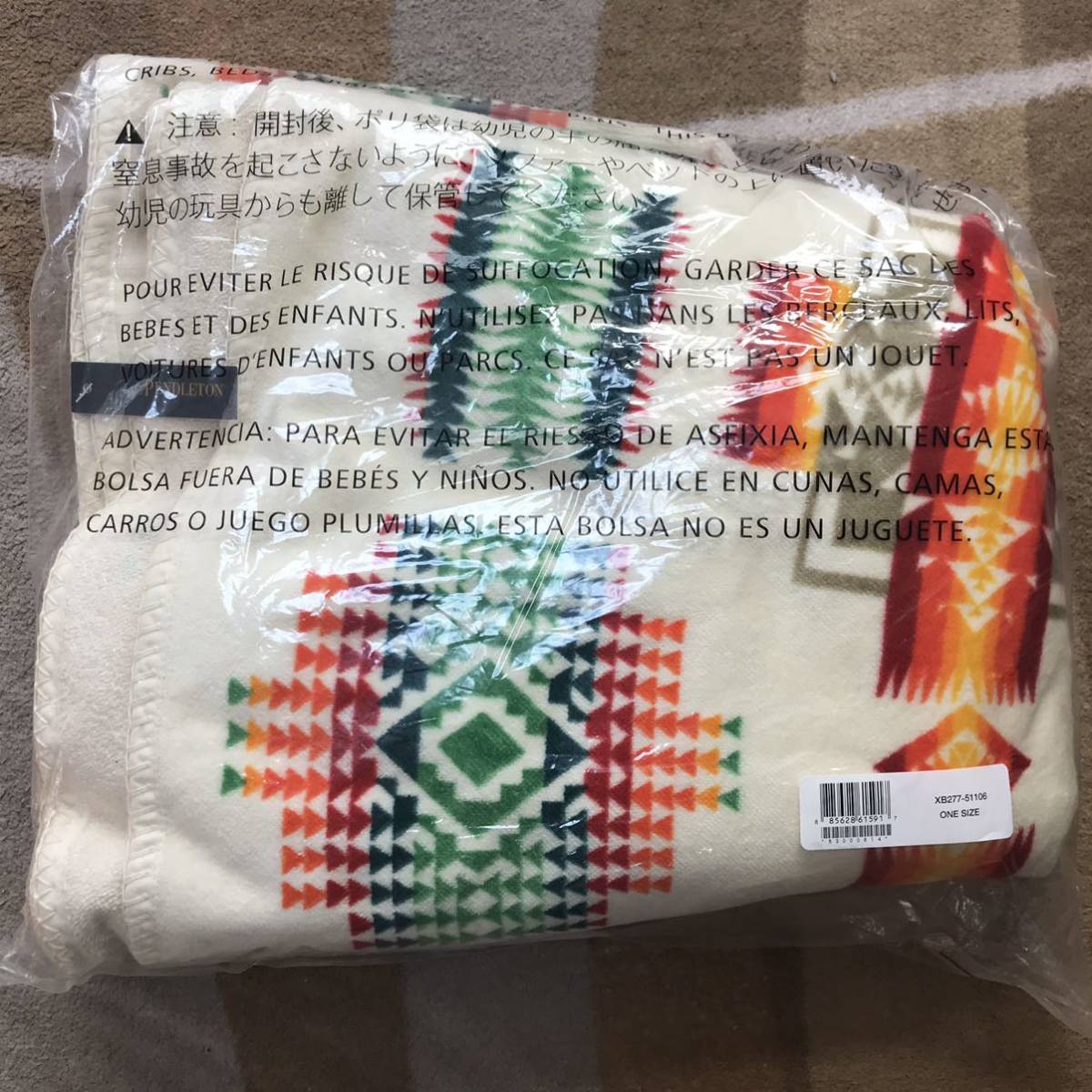 レア 日本限定 タグ付 PENDLETONペンドルトン Printed Round Towelプリント ラウンド タオル ブランケット 直径152cm 税込定価14300円(女性用)｜売買され ...