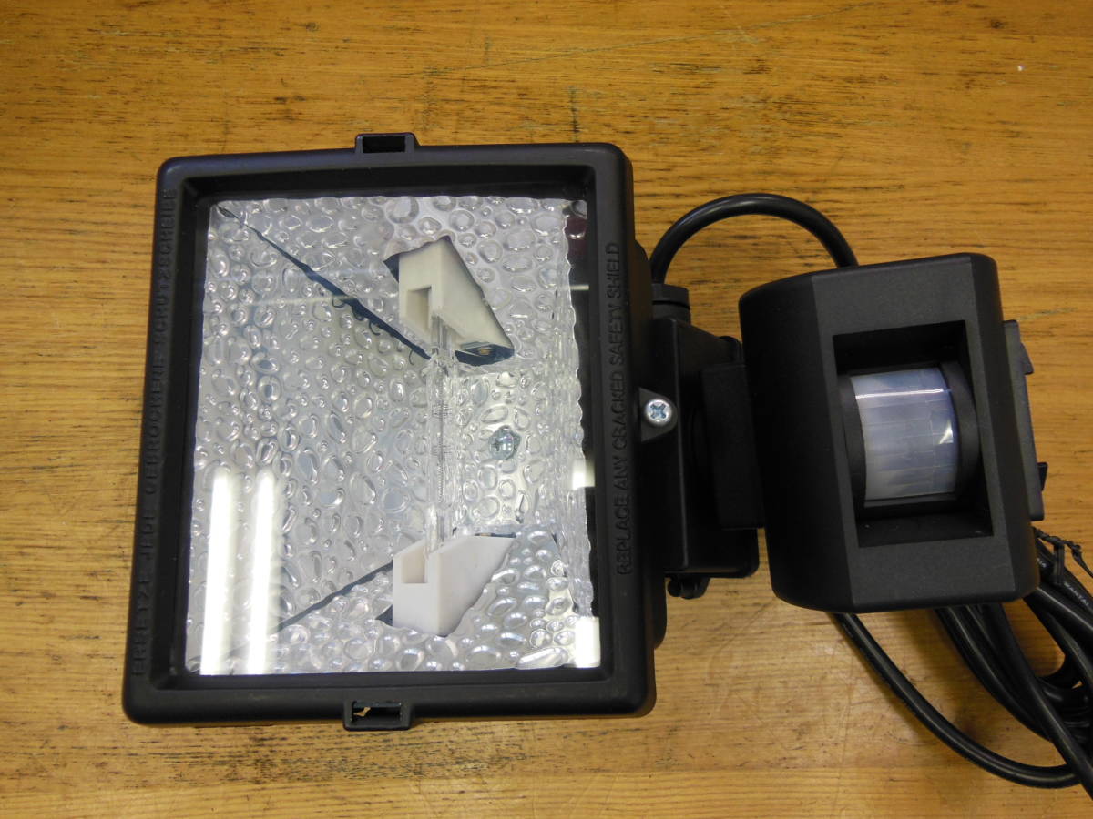 新興製作所 ハロゲンセンサーライト 150W HL-150C(センサー付き照明)｜売買されたオークション情報、yahooの商品情報をアーカイブ公開 - オークファン（aucfan.com）