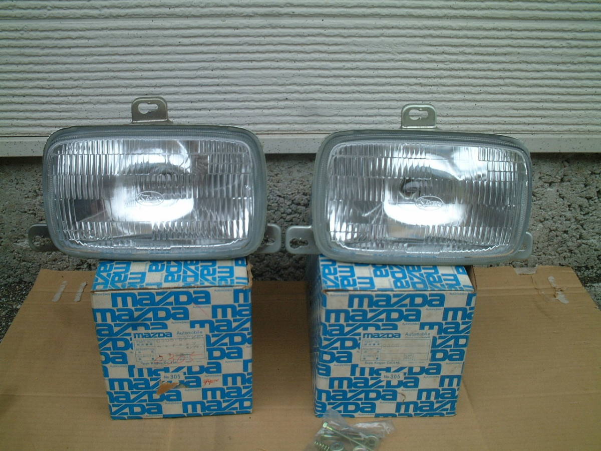 当時物 旧車 マツダ純正品 初代カペラ 角型ヘッドライト左右 純正品番0305-89-661 SNA SU2A S122A ロータリー 東洋 ...