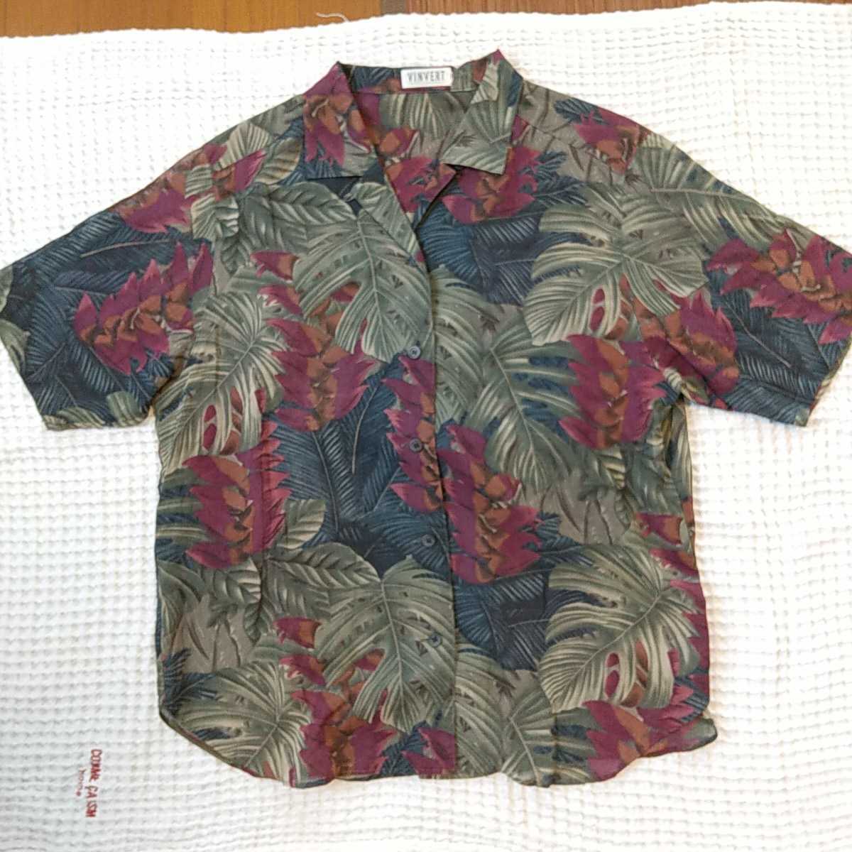 バンベール VINVERT 総柄 半袖シャツブラウス 赤黒グリーン系トロピカル植物柄 17ABR 大きめサイズ(XLサイズ以上)｜売買されたオークション情報、yahooの商品情報をアーカイブ ...
