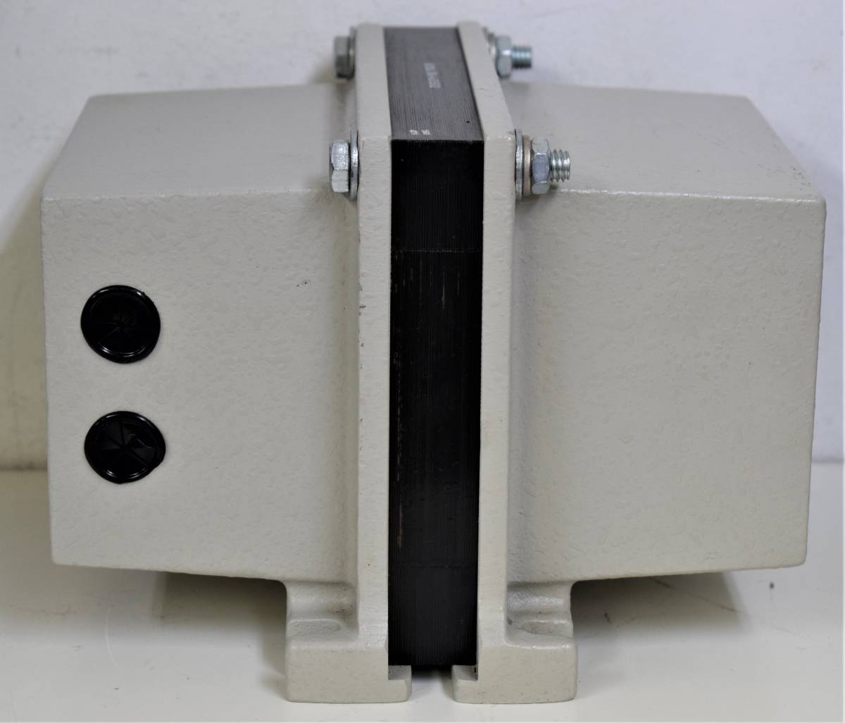 米国 PRECISION P/N 7550 115V/2.0KVA AC LINE REGULATOR 安定化電源(オーディオ機器)｜売買され ...