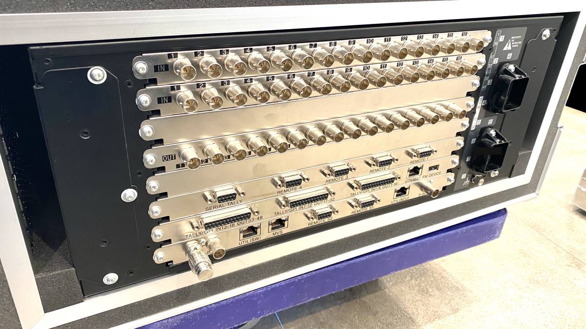 SONY 放送用スイッチャー MVS-3000 ICP-3000 MKS-8080 メニュー表示モニター付き ハードケース付属(プロ用、業務用 ...