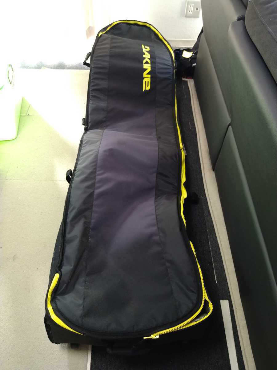 サーフボードケース 4枚用 6'8'' ダカイン DAKINE WORLD TRAVELER AI237-905(ボードケース（ハード ...