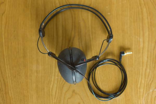 ソニーヘッドフォン MDR-D77 イヤーパッド 付き(ソニー)｜売買されたオークション情報、yahooの商品情報をアーカイブ公開 ...