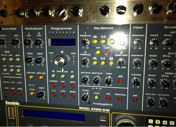 激レア アナログシンセ Studio Electronics omega8 2Voice(その他)｜売買されたオークション情報、yahooの商品情報をアーカイブ公開 - オークファン ...