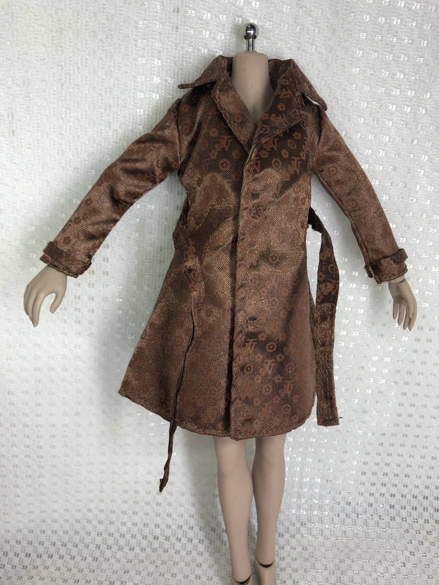 1/6 サイズ シームレス フィギュア 小柄 女性 素体 用 茶色 コート TBLeague ファイセン phicen S24 S25 S26 ...