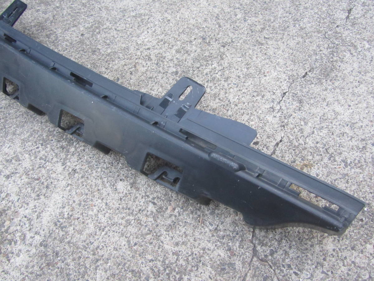 Mercedes-Benz メルセデスベンツ Cクラス W205 純正 フロントバンパーサポートブラケット A2058851165 K1655 ...