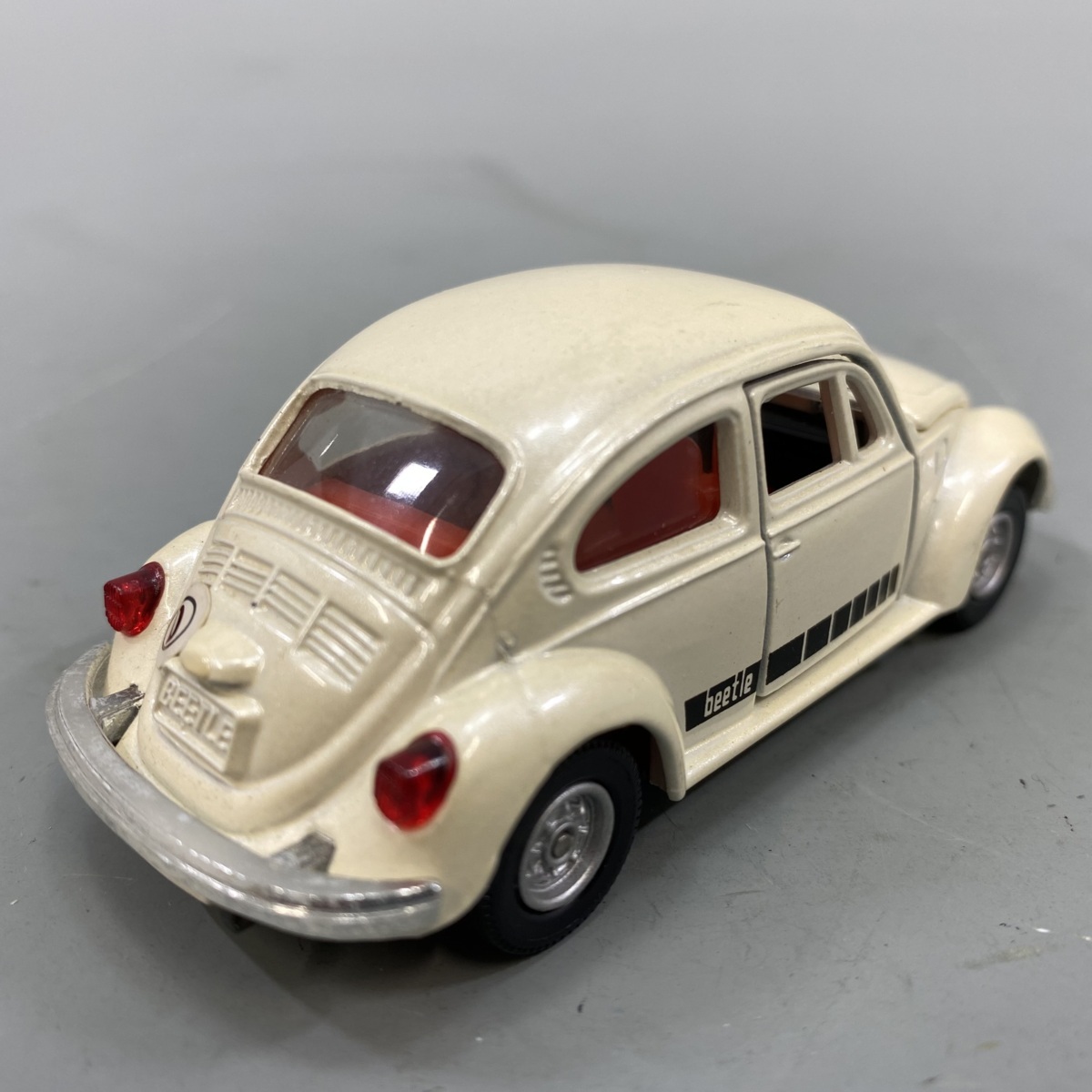 トミカ ダンディ VOLKSWAGEN フォルクスワーゲン F11 1200LE 1/43 白(乗用車)｜売買されたオークション情報 ...