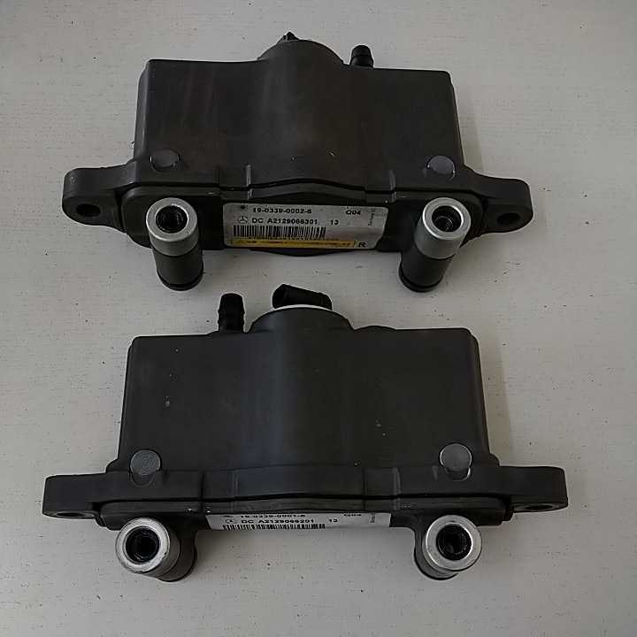 ベンツ W212 Eクラス 純正 ボンネット アクチュエーター 左右 セット A2129066301 A2129066201 B12E0409 ...