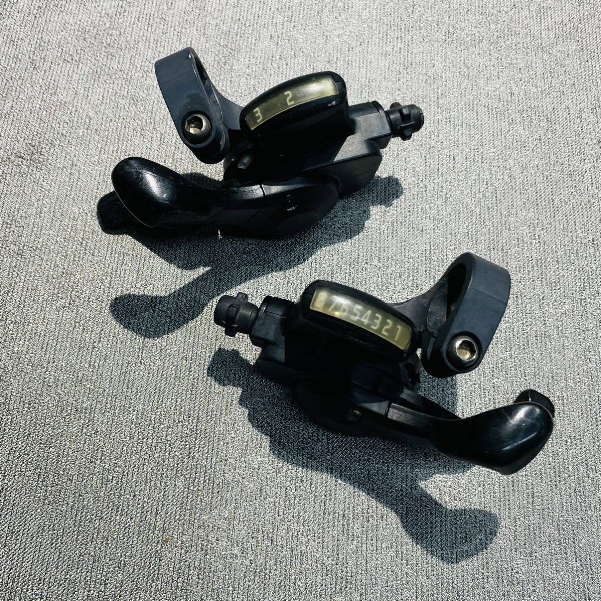 SHIMANO SL-MC18 3×8速 シフトレバー シマノ フラットバー クロスバイク マウンテンバイク(シフトレバー)｜売買された ...