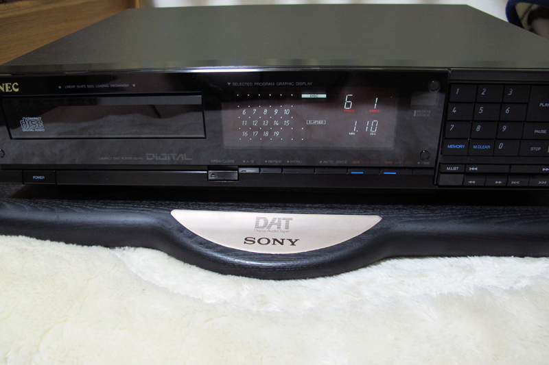 NEC CD-610 CDプレーヤ(一般)｜売買されたオークション情報、yahooの商品情報をアーカイブ公開 - オークファン（aucfan.com）